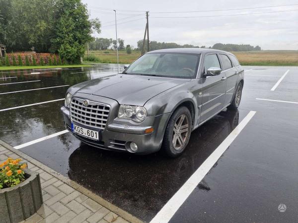 Grey Chrysler 300C 2007 in Klaipeda, with an engine capacity of 0.30 L and mileage of 334 thousand km for 2000 €, photo 1 on AUTOMOTO.COM.LV
