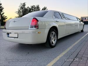 Chrysler 300C 2007 Tallina, ar dzinēja tilpumu 3.50 L un nobraukumu 97 tūkst. km par 20000 €, foto 12 vietnē AUTOMOTO.COM.LV