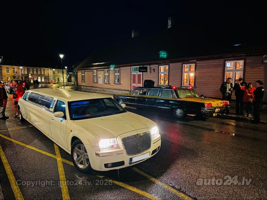 Chrysler 300C 2007 Tallina, ar dzinēja tilpumu 3.50 L un nobraukumu 97 tūkst. km par 20000 €, foto 16 vietnē AUTOMOTO.COM.LV