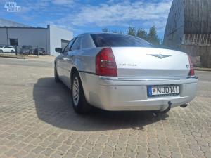 Chrysler 300C 2004 Telšiai, ar dzinēja tilpumu 3.50 L un nobraukumu 254 tūkst. km par 1500 €, foto 7 vietnē AUTOMOTO.COM.LV