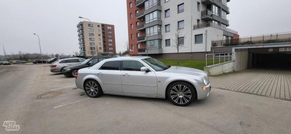 Chrysler 300C 2005 in Klaipeda, with an engine capacity of 3.50 L and mileage of 203 thousand km for 3100 €, photo 2 on AUTOMOTO.COM.LV