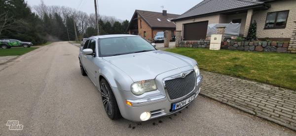 Chrysler 300C 2005 in Klaipeda, with an engine capacity of 3.50 L and mileage of 203 thousand km for 3100 €, photo 8 on AUTOMOTO.COM.LV
