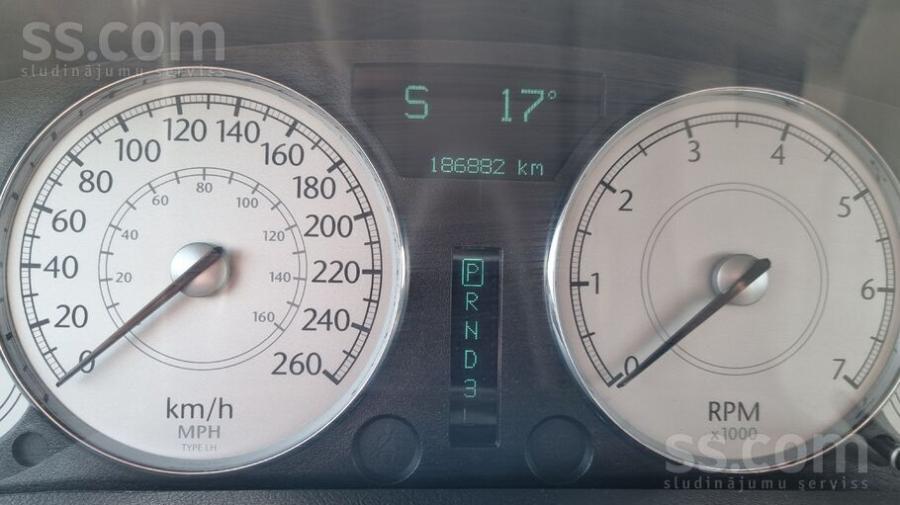 Chrysler 300C 2005 Rīga, ar dzinēja tilpumu 3.50 L un nobraukumu 187 tūkst. km par 3000 €, foto 6 vietnē AUTOMOTO.COM.LV