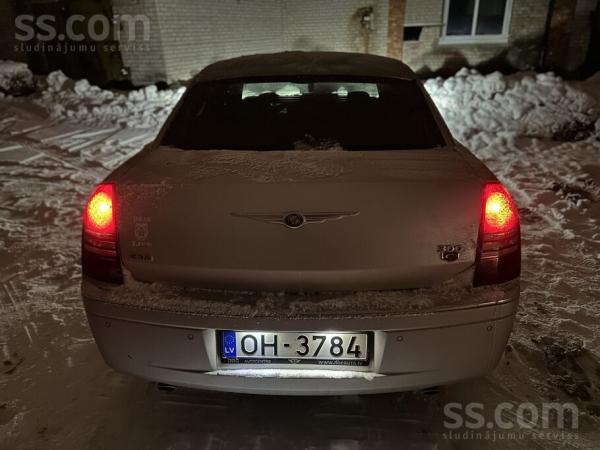 Крайслер 300C 2006 в Салдус, объемом двигателя 3.00 л и пробегом 317 тыс. км за 2900 €, фото 5 на AUTOMOTO.COM.LV