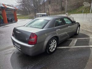 Chrysler 300C 2006 in Vilnius, with an engine capacity of 3.00 L and mileage of 500 thousand km for 1899 €, photo 4 on AUTOMOTO.COM.LV