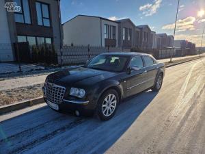Chrysler 300C 2007 in Vilnius, with an engine capacity of 5.70 L and mileage of 147 thousand km for 5700 €, photo 10 on AUTOMOTO.COM.LV