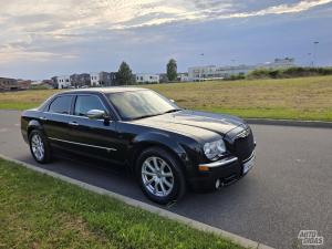 Крайслер 300C 2007 в Вильнюс, объемом двигателя 5.70 л и пробегом 158 тыс. км за 6200 €, фото 3 на AUTOMOTO.COM.LV