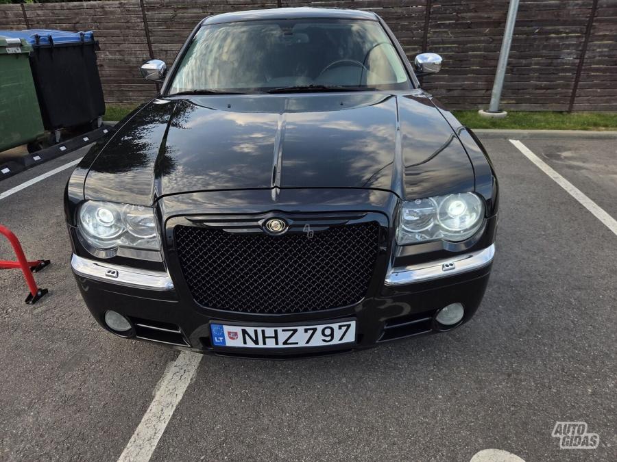 Крайслер 300C 2007 в Вильнюс, объемом двигателя 5.70 л и пробегом 158 тыс. км за 6200 €, фото 8 на AUTOMOTO.COM.LV