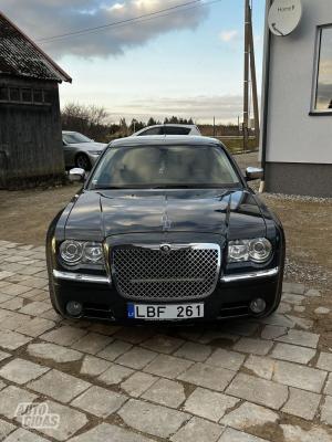 Chrysler 300C 2008 Kelmė, ar dzinēja tilpumu 3.00 L un nobraukumu 256 tūkst. km par 3300 €, foto 2 vietnē AUTOMOTO.COM.LV