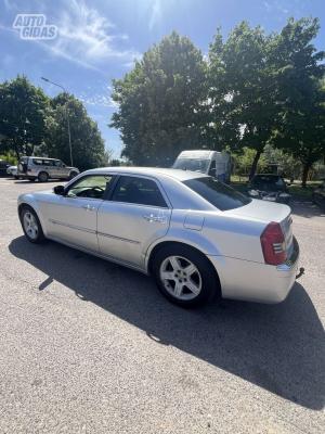 Крайслер 300C 2009 в Вильнюс, объемом двигателя 3.00 л и пробегом 302 тыс. км за 1750 €, фото 11 на AUTOMOTO.COM.LV
