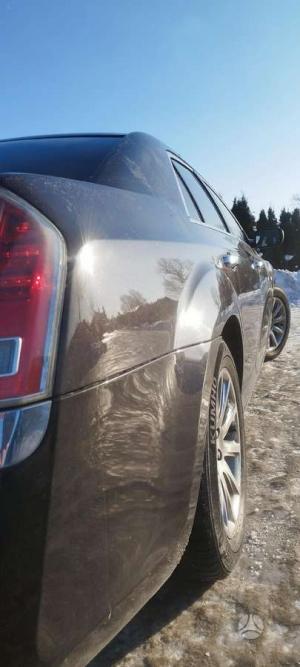 Chrysler 300C 2012 Palanga, ar dzinēja tilpumu 3.60 L un nobraukumu 357 tūkst. km par 6200 €, foto 5 vietnē AUTOMOTO.COM.LV