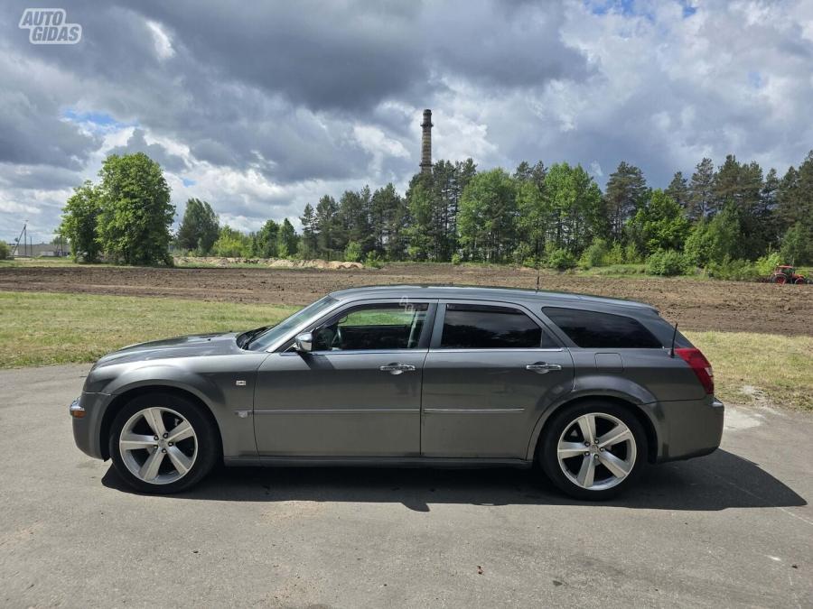 Chrysler 300C 2005 in Varena, with an engine capacity of 3.00 L and mileage of 520 thousand km for 1750 €, photo 5 on AUTOMOTO.COM.LV