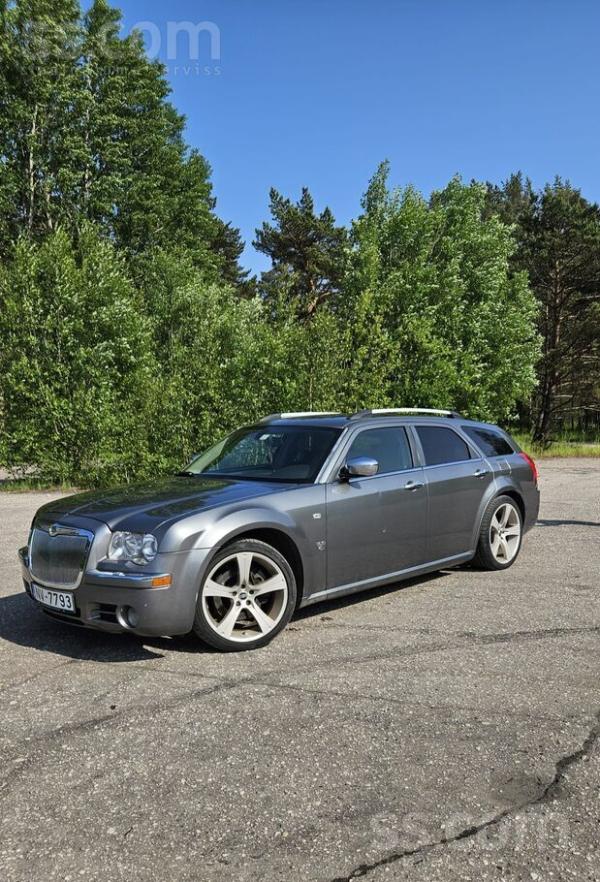 Chrysler 300C 2007 in Jurmala, with an engine capacity of 3.00 L and mileage of 281 thousand km for 4300 €, photo 1 on AUTOMOTO.COM.LV