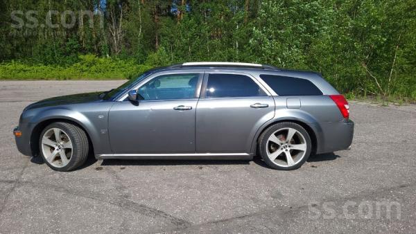 Chrysler 300C 2007 in Jurmala, with an engine capacity of 3.00 L and mileage of 281 thousand km for 4300 €, photo 3 on AUTOMOTO.COM.LV