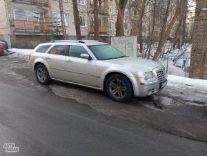 Chrysler 300C 2007 in Vilnius, with an engine capacity of 2.70 L and mileage of 318 thousand km for 1500 €, photo 3 on AUTOMOTO.COM.LV