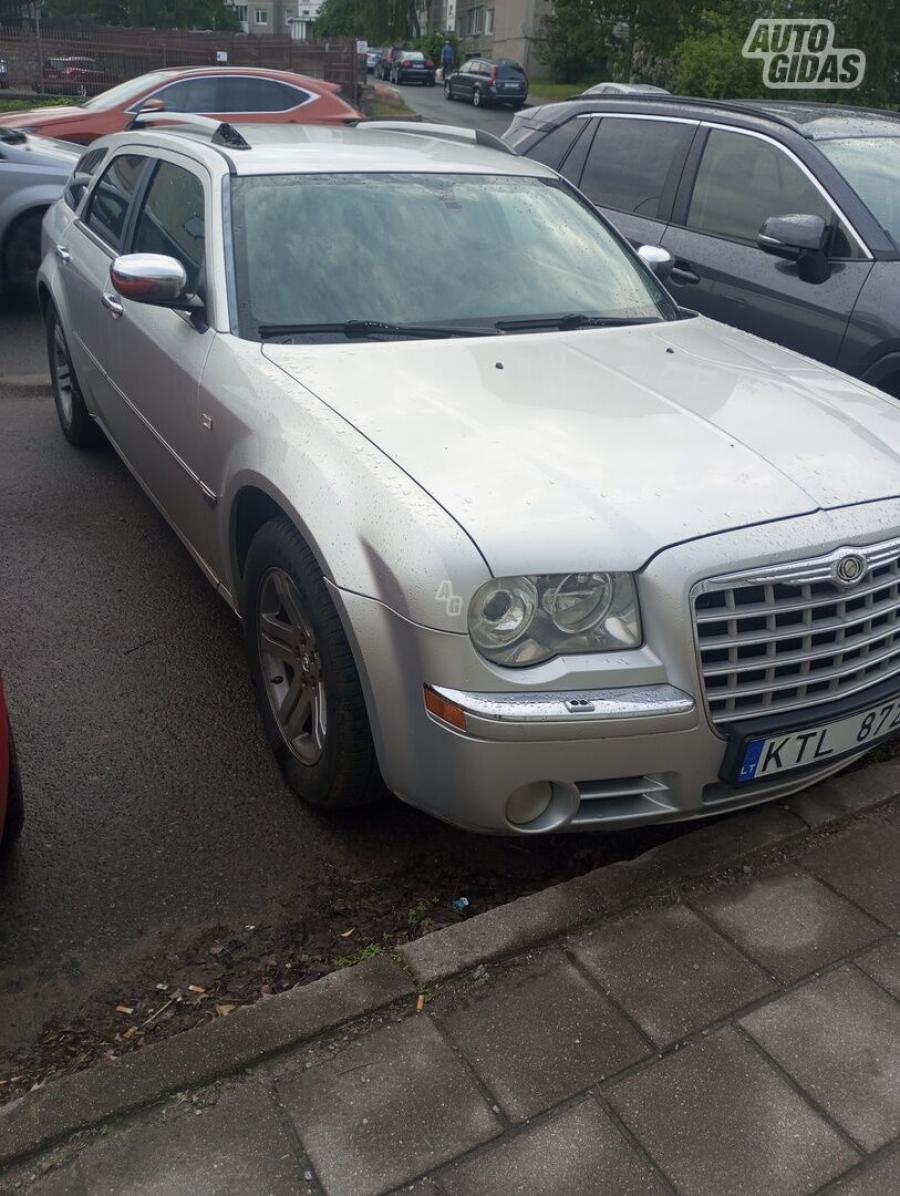 Chrysler 300C 2007 in Vilnius, with an engine capacity of 2.70 L and mileage of 320 thousand km for 1500 €, photo 7 on AUTOMOTO.COM.LV