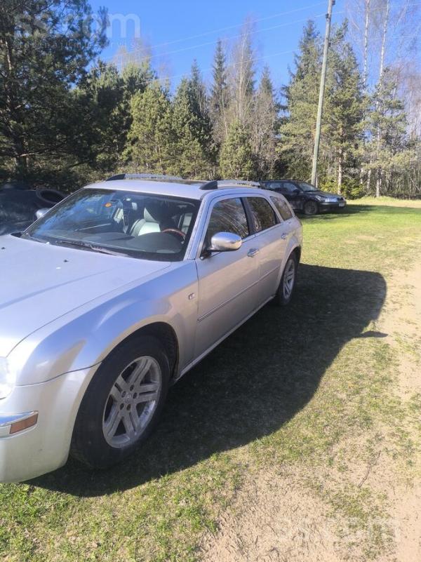 Крайслер 300C 2007 в Алуксне, объемом двигателя 3.00 л и пробегом 400 тыс. км за 1000 €, фото 2 на AUTOMOTO.COM.LV