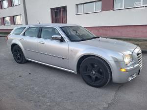 Chrysler 300C 2008 in Vilnius, with an engine capacity of 3.00 L and mileage of 285 thousand km for 3200 €, photo 3 on AUTOMOTO.COM.LV