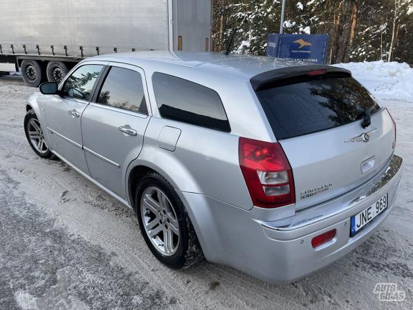 Chrysler 300C 2009 in Varena, with an engine capacity of 3.00 L and mileage of 300 thousand km for 2400 €, photo 5 on AUTOMOTO.COM.LV