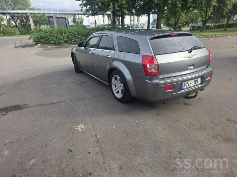 Chrysler 300C 2010 Rīga, ar dzinēja tilpumu 3.00 L un nobraukumu 235 tūkst. km par 5600 €, foto 5 vietnē AUTOMOTO.COM.LV