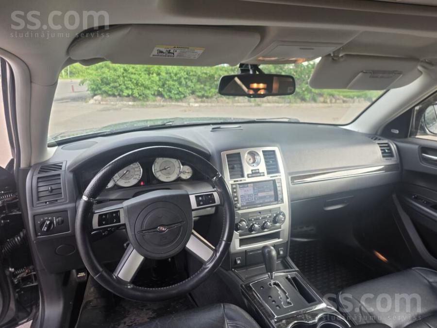 Chrysler 300C 2010 Rīga, ar dzinēja tilpumu 3.00 L un nobraukumu 235 tūkst. km par 5600 €, foto 6 vietnē AUTOMOTO.COM.LV