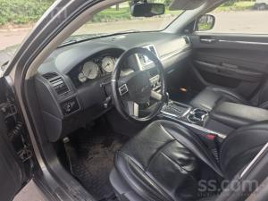 Chrysler 300C 2010 Rīga, ar dzinēja tilpumu 3.00 L un nobraukumu 235 tūkst. km par 5600 €, foto 7 vietnē AUTOMOTO.COM.LV