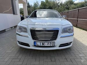 Белый Крайслер 300C 2011 в Вильнюс, объемом двигателя 3.61 л и пробегом 185 тыс. км за 14900 €, фото 9 на AUTOMOTO.COM.LV