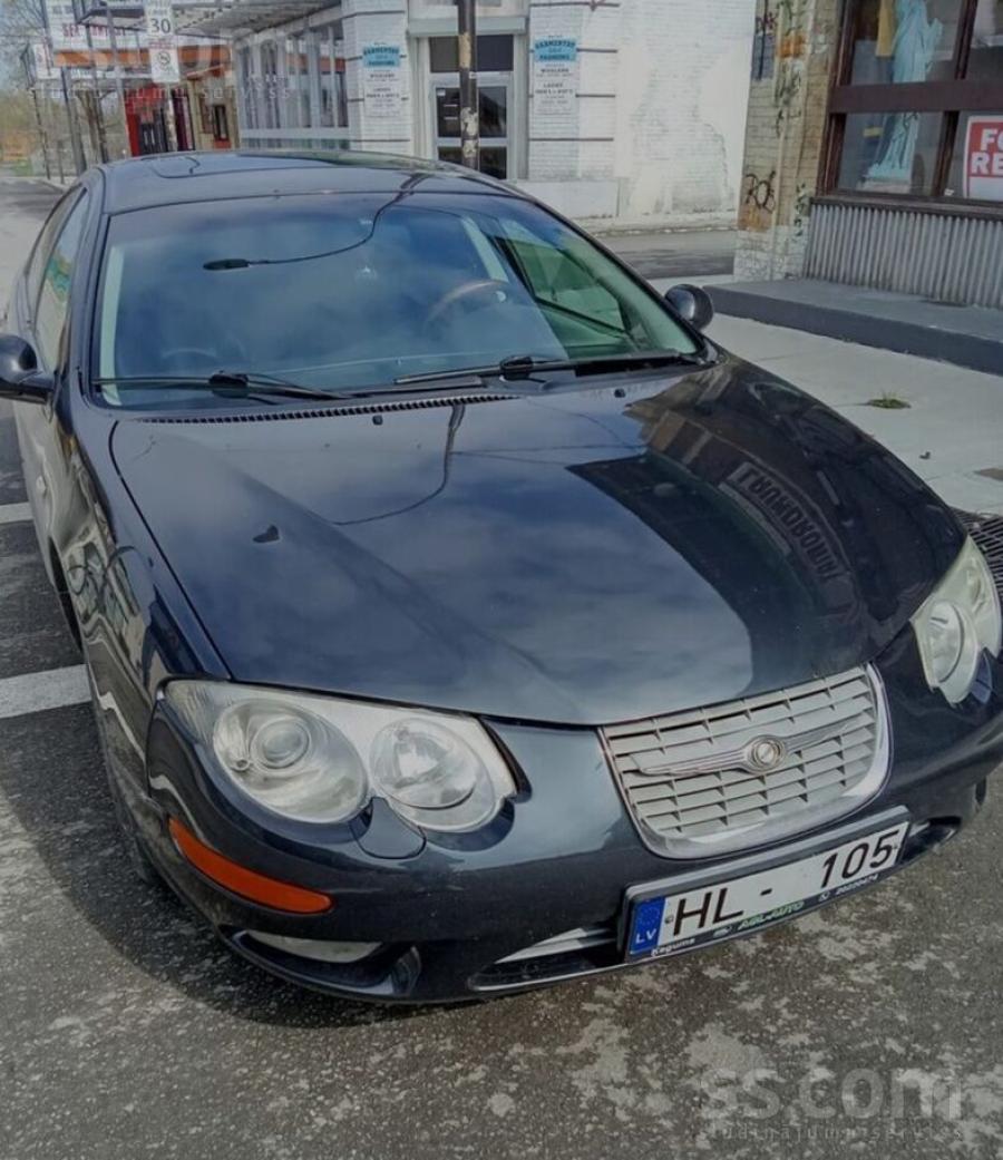 Melns Chrysler 300M 1999 Rīga, ar dzinēja tilpumu 3.50 L un nobraukumu 326 tūkst. km par 950 €, foto 3 vietnē AUTOMOTO.COM.LV
