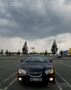Black Chrysler 300M 1999 in Riga, with an engine capacity of 3.50 L and mileage of 327 thousand km for 700 €, photo 6 on AUTOMOTO.COM.LV