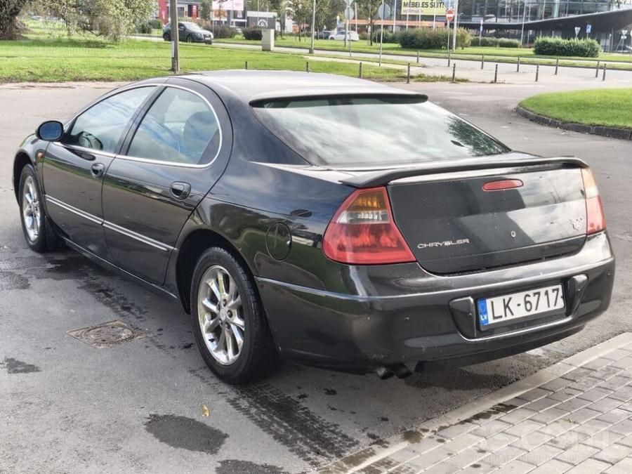 Melns Chrysler 300M 2003 Rīga, ar dzinēja tilpumu 3.50 L un nobraukumu 0 tūkst. km par 2350 €, foto 6 vietnē AUTOMOTO.COM.LV