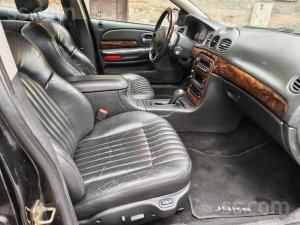 Melns Chrysler 300M 2003 Rīga, ar dzinēja tilpumu 3.50 L un nobraukumu 0 tūkst. km par 2350 €, foto 8 vietnē AUTOMOTO.COM.LV