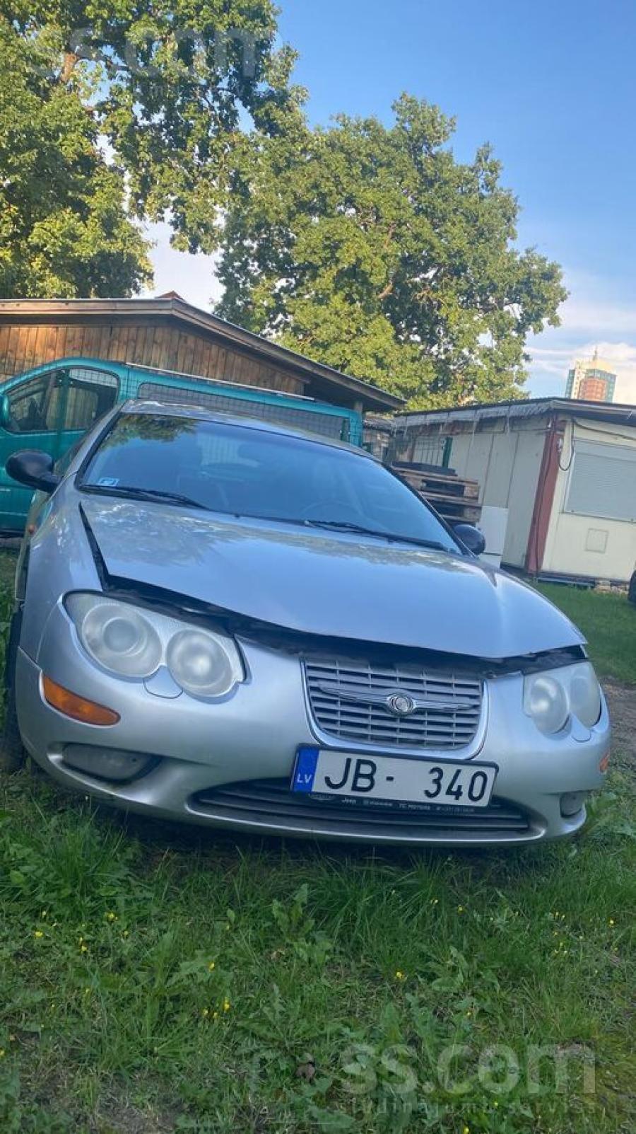 Chrysler 300M 2002 Rīga, ar dzinēja tilpumu 2.70 L un nobraukumu 223 tūkst. km par 750 €, foto 8 vietnē AUTOMOTO.COM.LV
