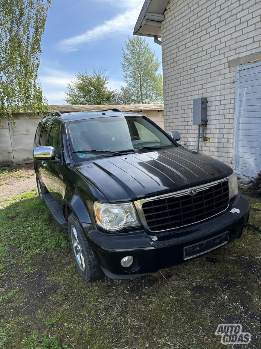 Chrysler Aspen 2009 in Alytus, with an engine capacity of 5.70 L and mileage of 210 thousand km for 3500 €, photo 1 on AUTOMOTO.COM.LV