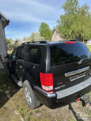 Chrysler Aspen 2009 in Alytus, with an engine capacity of 5.70 L and mileage of 210 thousand km for 3500 €, photo 6 on AUTOMOTO.COM.LV