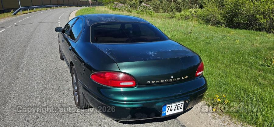 Zaļš Chrysler Concorde 1997 Tallina, ar dzinēja tilpumu 3.20 L un nobraukumu 240 tūkst. km par 3000 €, foto 3 vietnē AUTOMOTO.COM.LV