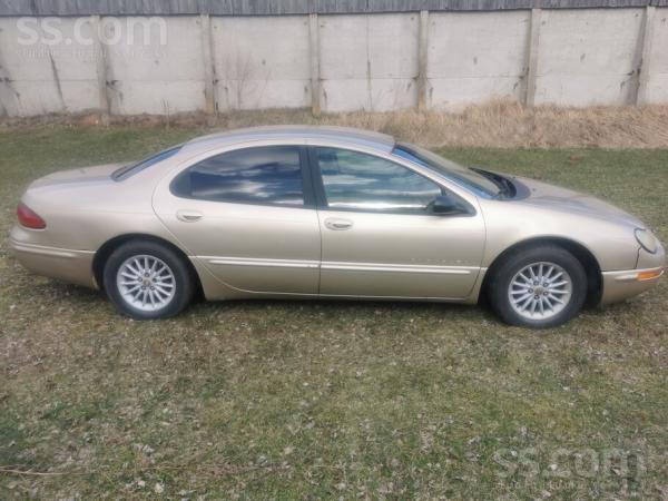 Chrysler Concorde 1999 Daugavpils, ar dzinēja tilpumu 3.20 L un nobraukumu 215 tūkst. km par 950 €, foto 5 vietnē AUTOMOTO.COM.LV