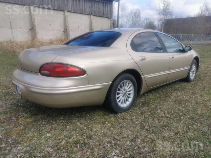 Chrysler Concorde 1999 in Daugavpils, with an engine capacity of 3.20 L and mileage of 215 thousand km for 950 €, photo 8 on AUTOMOTO.COM.LV