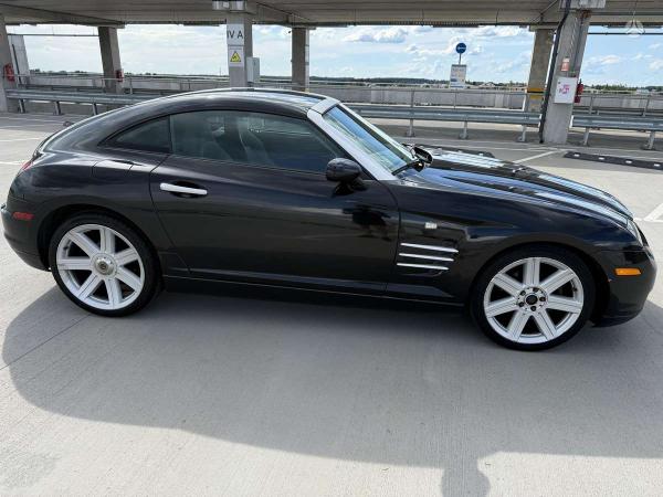 Black Chrysler Crossfire 2004 in Vilnius, with an engine capacity of 3.20 L and mileage of 240 thousand km for 1800 €, photo 3 on AUTOMOTO.COM.LV