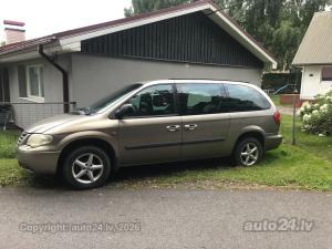 Smilšu krāsa Chrysler Grand Voyager 2005 Tallina, ar dzinēja tilpumu 2.80 L un nobraukumu 0 tūkst. km par 1250 €, foto  vietnē AUTOMOTO.COM.LV
