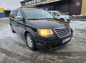 Black Chrysler Grand Voyager 2010 in Vilnius, with an engine capacity of 2.80 L and mileage of 299 thousand km for 3250 €, photo  on AUTOMOTO.COM.LV