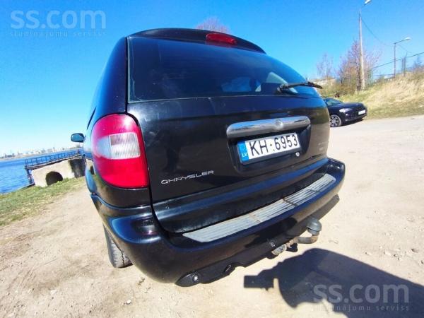 Melns Chrysler Grand Voyager 2006 Rīga, ar dzinēja tilpumu 3.30 L un nobraukumu 315 tūkst. km par 2500 €, foto 2 vietnē AUTOMOTO.COM.LV
