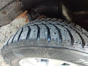 Melns Chrysler Grand Voyager 2006 Rīga, ar dzinēja tilpumu 3.30 L un nobraukumu 315 tūkst. km par 2500 €, foto 6 vietnē AUTOMOTO.COM.LV