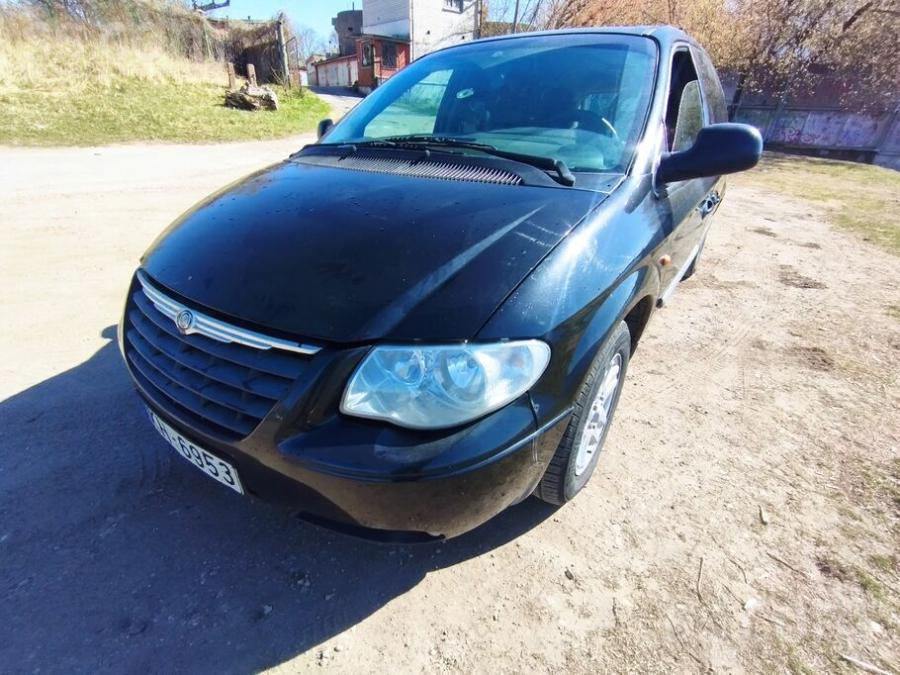 Melns Chrysler Grand Voyager 2006 Rīga, ar dzinēja tilpumu 3.30 L un nobraukumu 315 tūkst. km par 2500 €, foto 8 vietnē AUTOMOTO.COM.LV