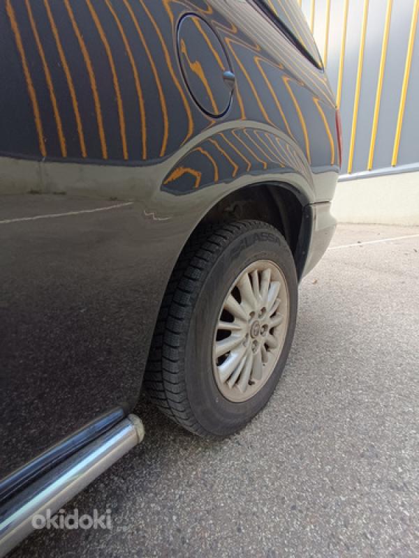 Melns Chrysler Grand Voyager 2006 Tallina, ar dzinēja tilpumu 0.11 L un nobraukumu 310 tūkst. km par 3200 €, foto 9 vietnē AUTOMOTO.COM.LV