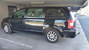 Melns Chrysler Grand Voyager 2008 Tartu, ar dzinēja tilpumu 2.80 L un nobraukumu 335 tūkst. km par 4300 €, foto 16 vietnē AUTOMOTO.COM.LV