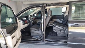 Melns Chrysler Grand Voyager 2008 Tartu, ar dzinēja tilpumu 2.80 L un nobraukumu 335 tūkst. km par 4300 €, foto 22 vietnē AUTOMOTO.COM.LV