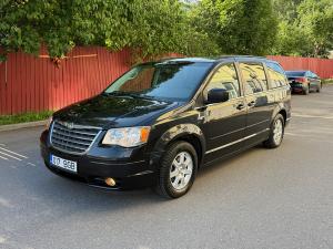 Black Chrysler Grand Voyager 2009 in Tallinn, with an engine capacity of 2.70 L and mileage of 328 thousand km for 3000 €, photo  on AUTOMOTO.COM.LV