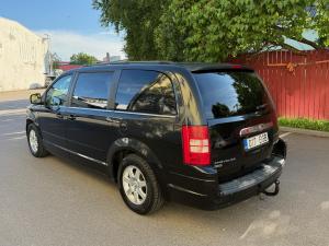Black Chrysler Grand Voyager 2009 in Tallinn, with an engine capacity of 2.70 L and mileage of 328 thousand km for 3000 €, photo 20 on AUTOMOTO.COM.LV