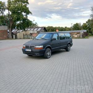 Black Chrysler Grand Voyager 1994 in Dobele, with an engine capacity of 2.50 L and mileage of 470 thousand km for 2000 €, photo  on AUTOMOTO.COM.LV