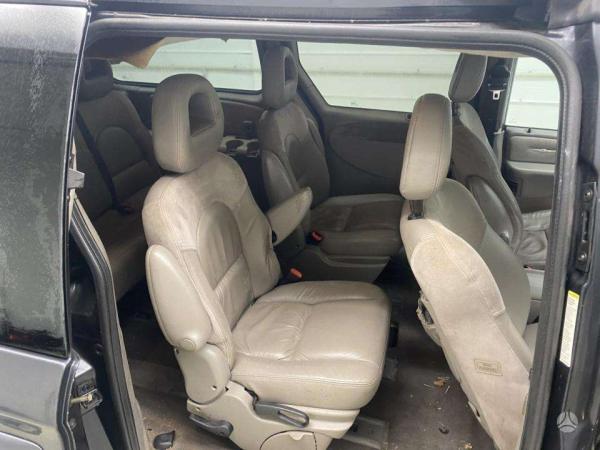 Melns Chrysler Grand Voyager 2001 Radviliškis, ar dzinēja tilpumu 3.30 L un nobraukumu 264 tūkst. km par 950 €, foto 8 vietnē AUTOMOTO.COM.LV